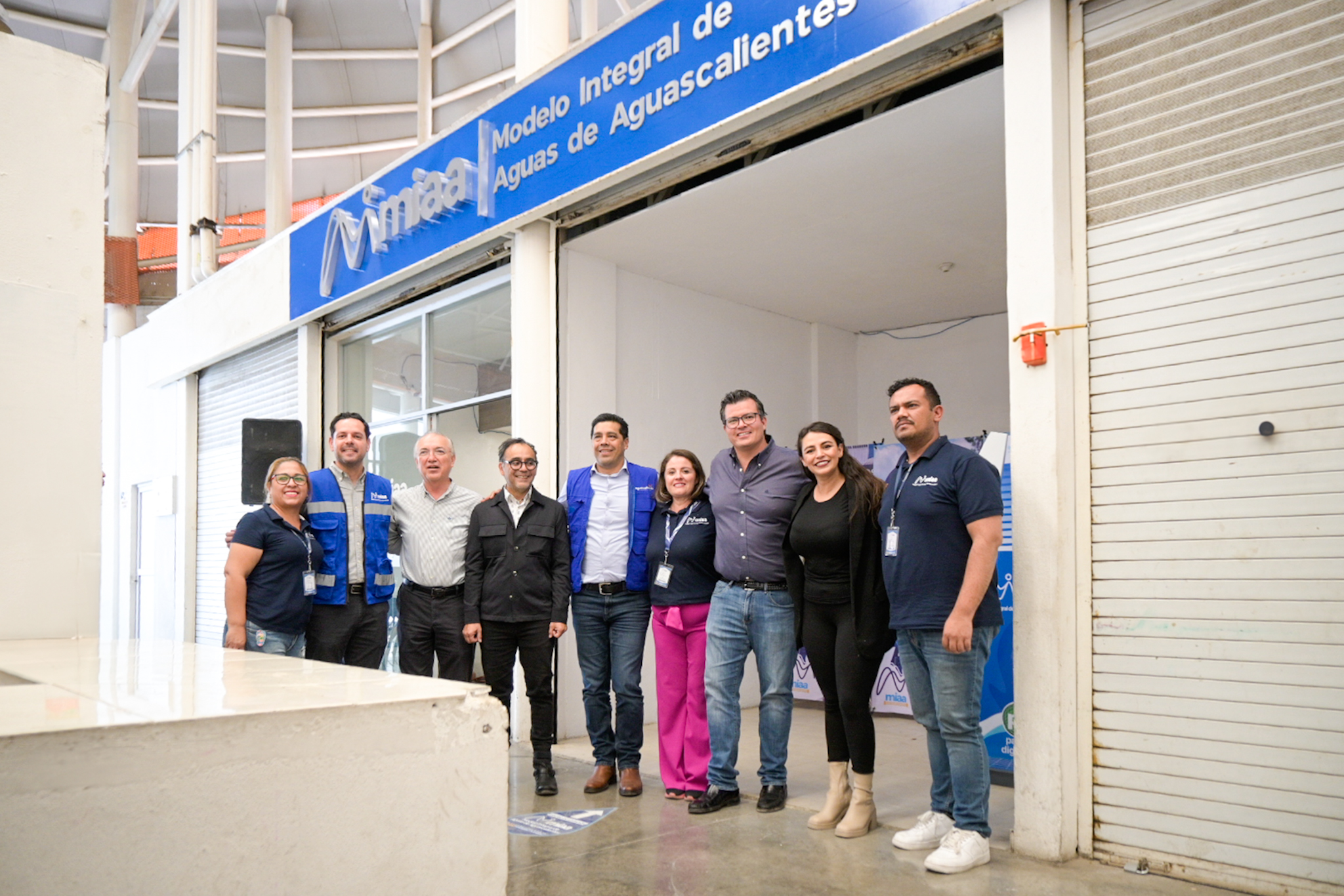 Inaugura Leo Montañez nuevo Centro de Atención MIAA en el Mercado de ...